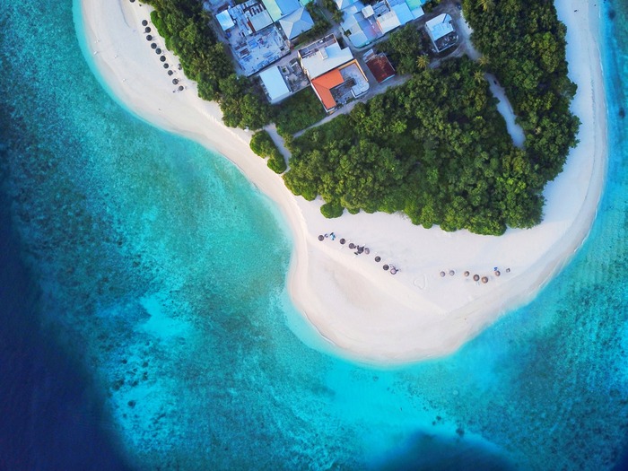 Beach :: www.ukulhas.info